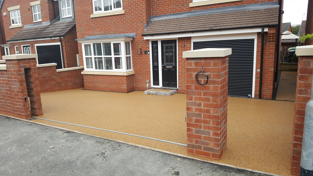 How Much Does a Resin Bound Driveway Cost? 2021 Resin Driveway Price